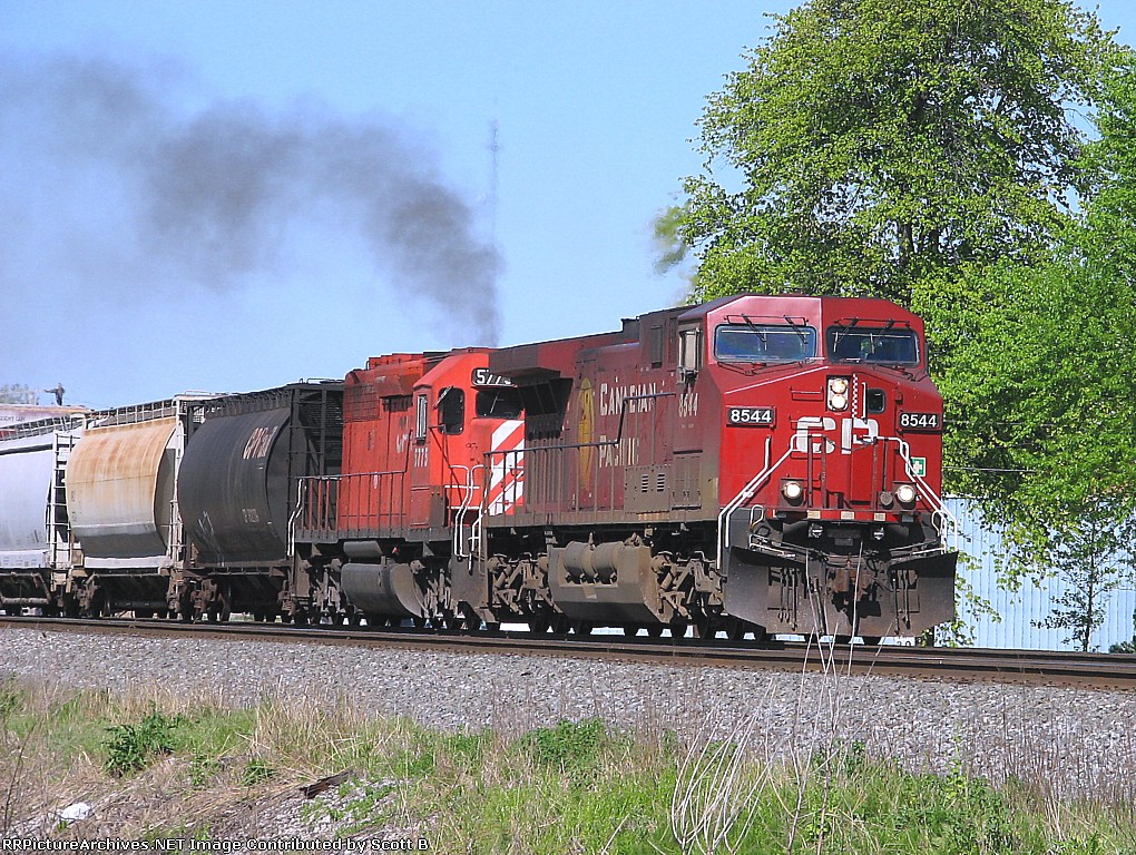 CP 8544 22T slows for the connection 10:18
